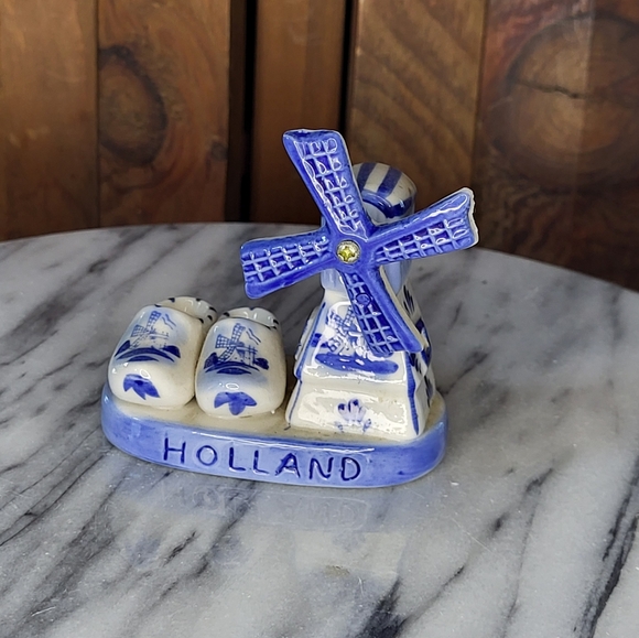 Accents | Delft Pottery Windmill | Poshmark